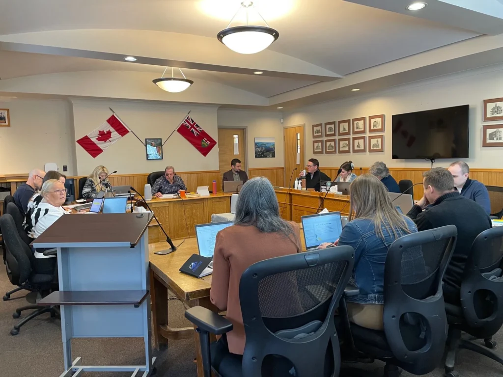 City planning to do renovations to council chambers - Your Kenora